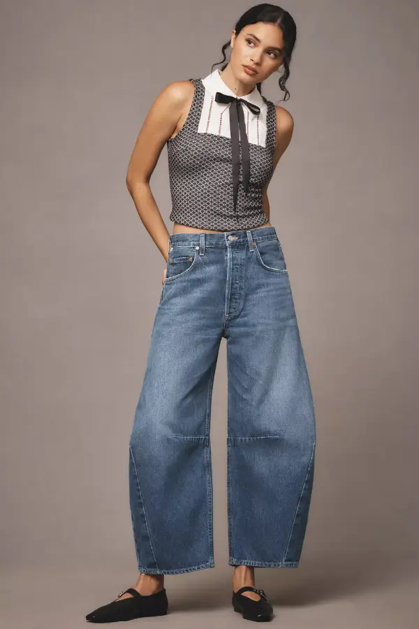 Barrel Jeans Outfit Inspiration for Every Season
