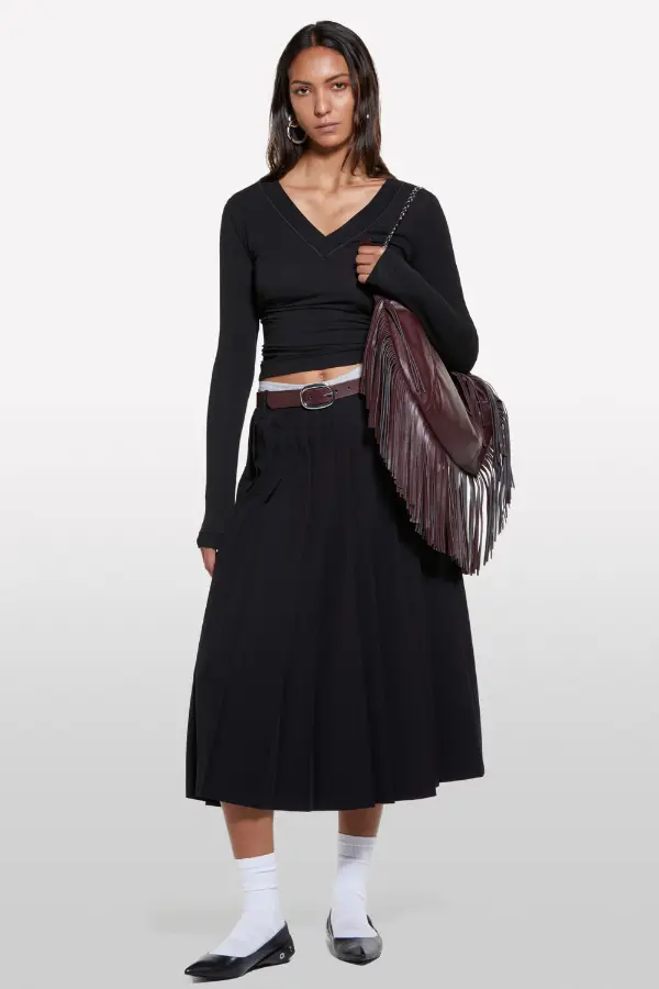 15 Urban Outfits Ideas For Women: Street-Chic Inspiration