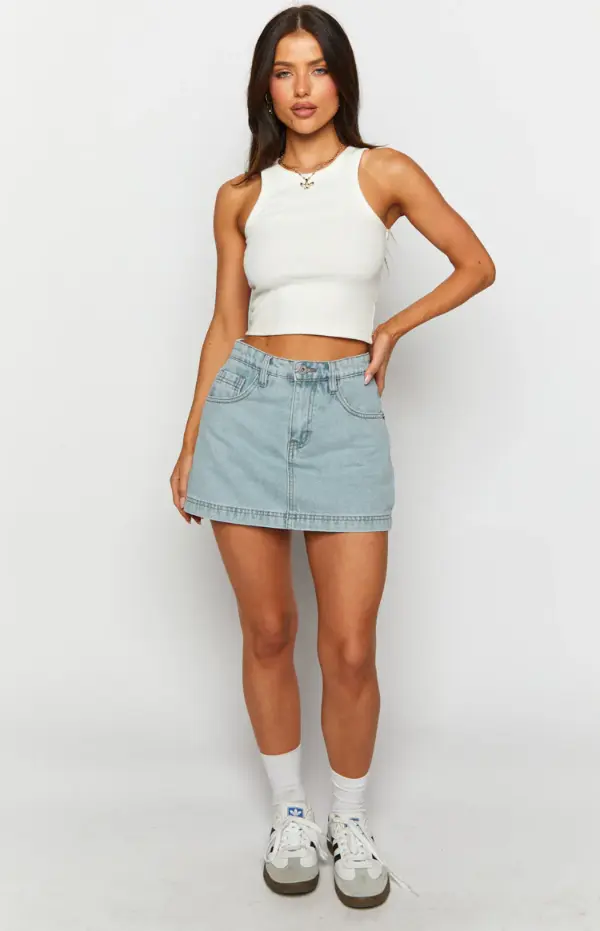 Skort Outfit Ideas That Are Cute, Comfy, and Easy to Style