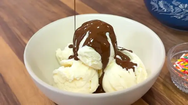 Easy Magic Shell Ice Cream Topping Recipe